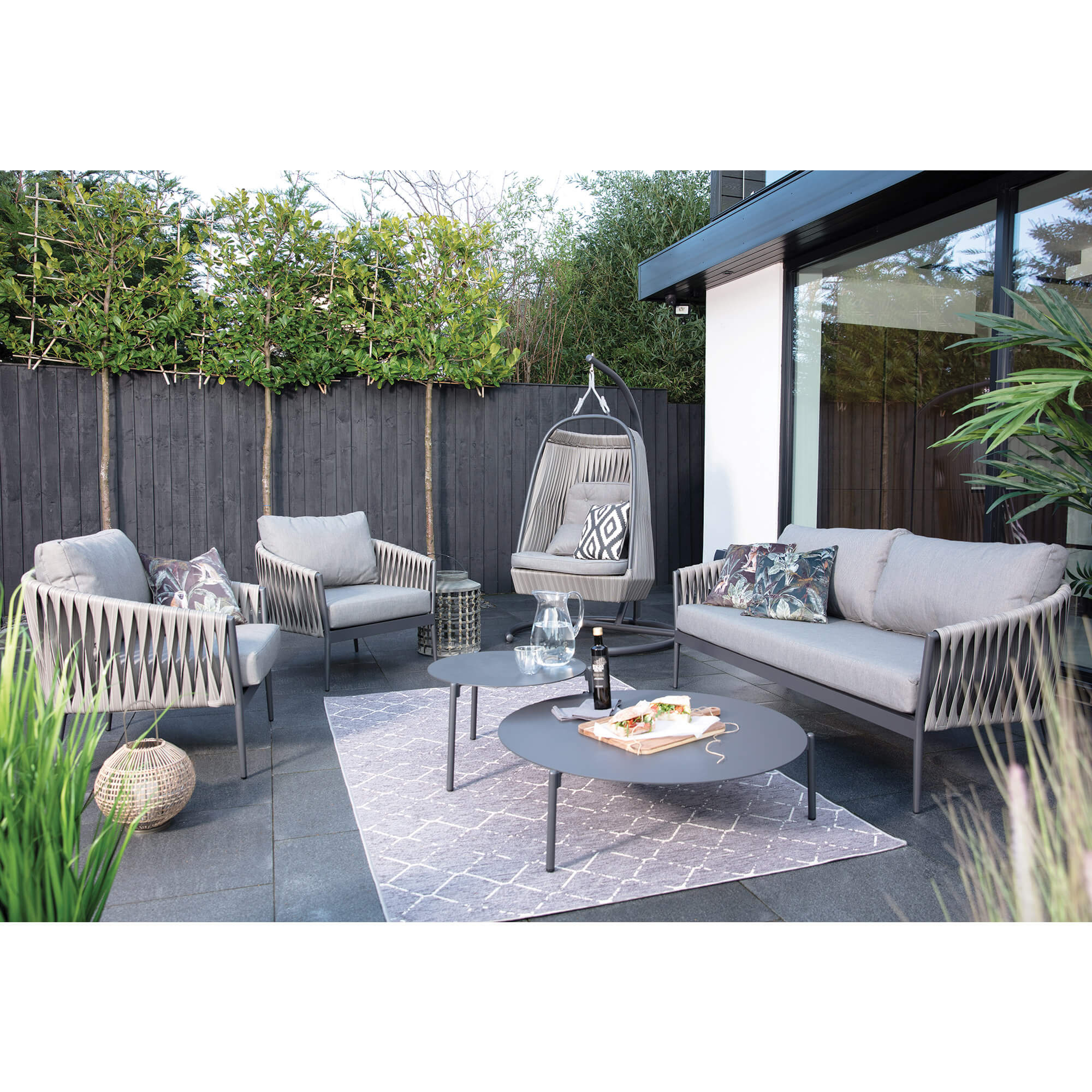 aluminium outdoor coffee table uk